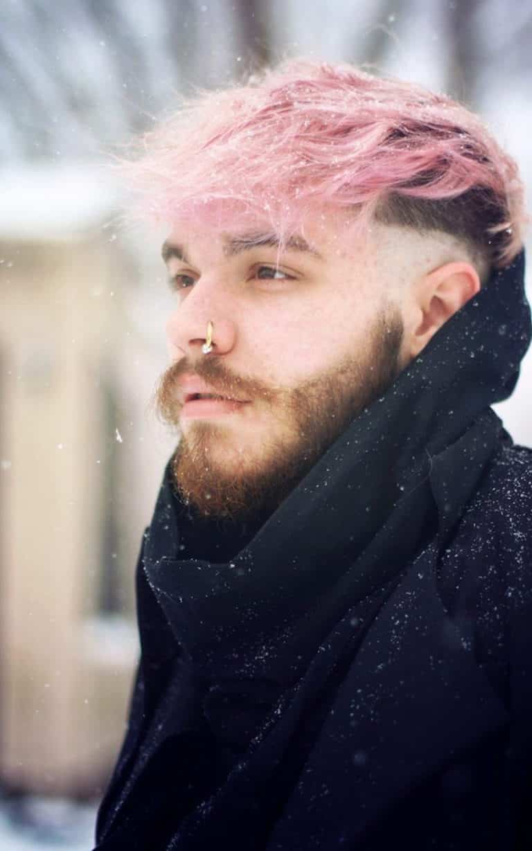 Teinture rose pour homme : tout savoir - Young Gent