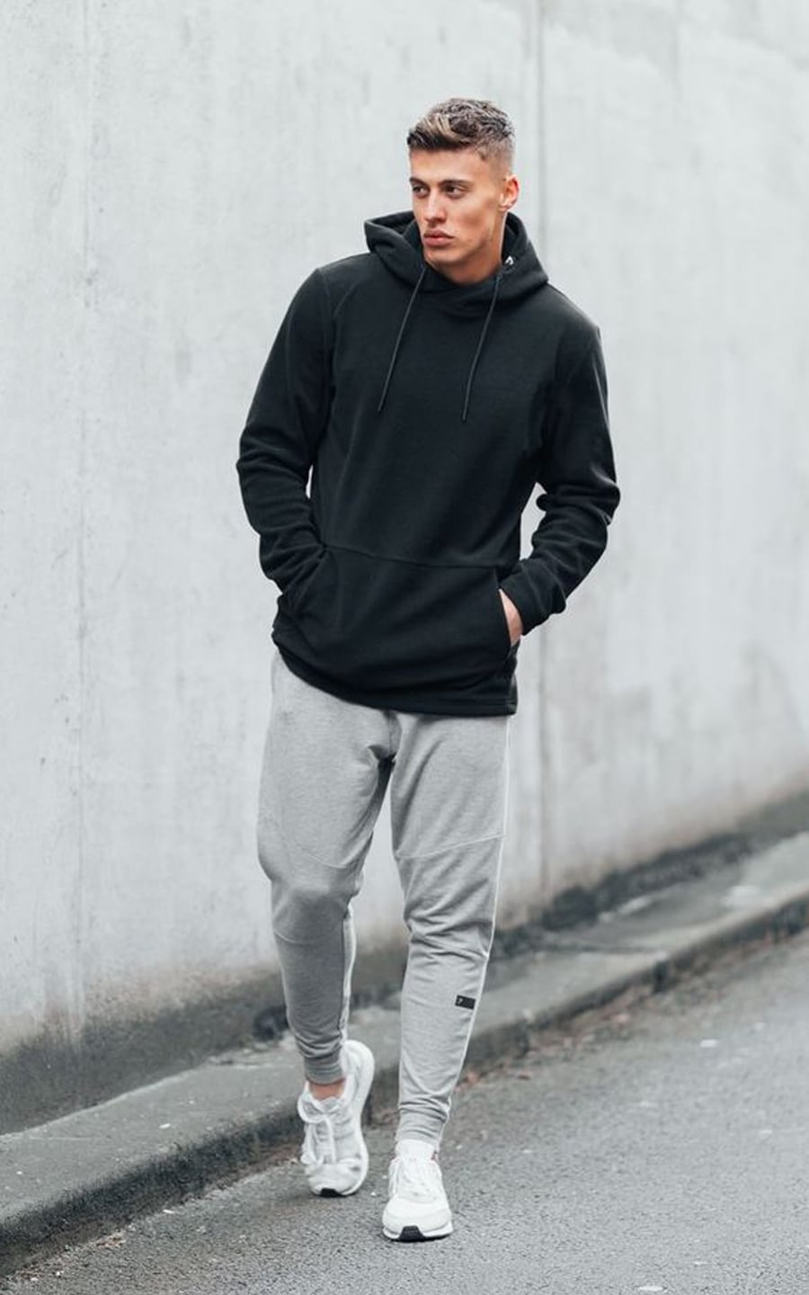 Sweat pour homme : comment porter un sweat pour homme ? - Young Gent