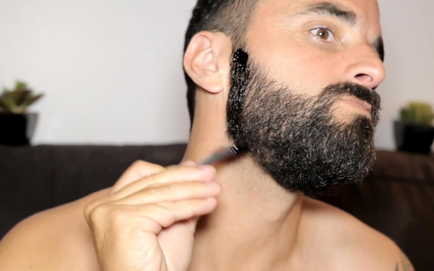 Teinture de barbe pour homme : Tout savoir - Young Gent