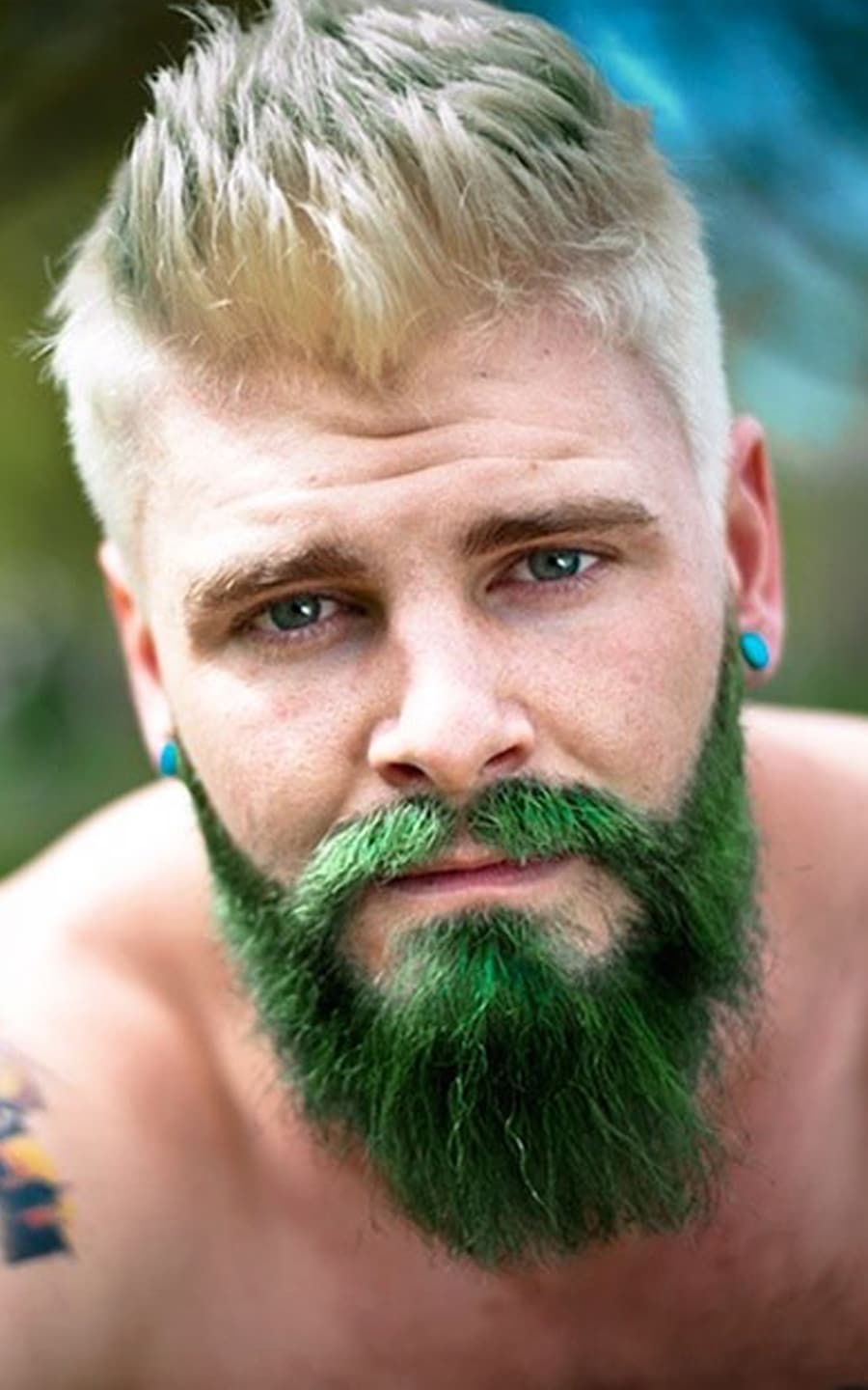 Teinture verte pour homme : tout savoir - Young Gent