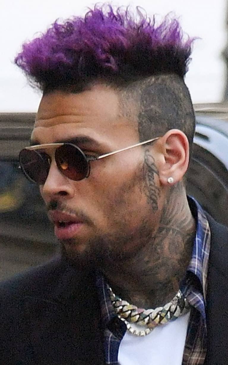 Teinture violette pour homme : tout savoir - Young Gent