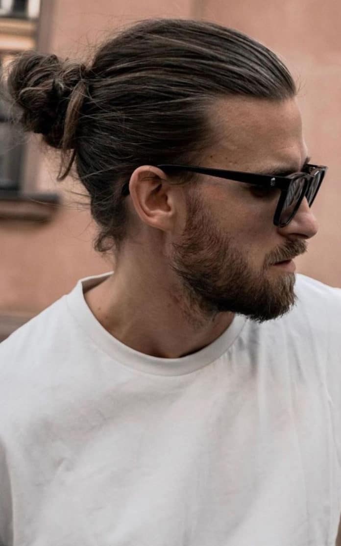 Man Bun haircut pour homme : comment la porter ? Idées et inspirations ...