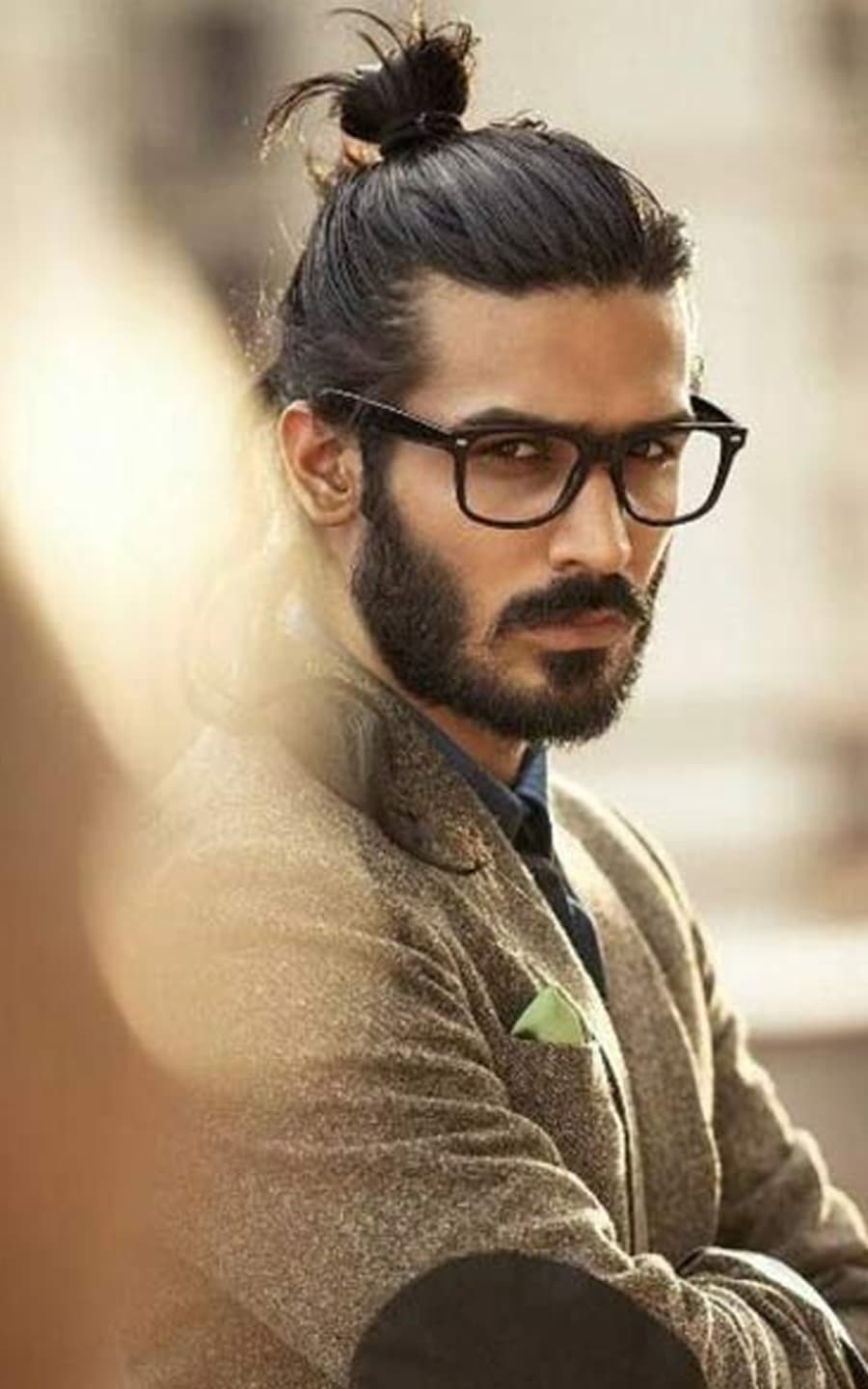 Man Bun haircut pour homme : comment la porter ? Idées et inspirations ...