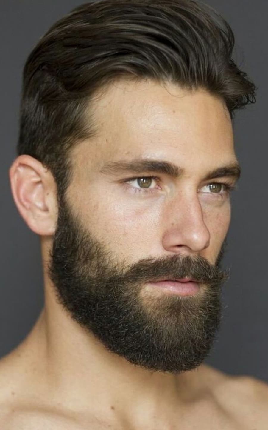 Bien tailler sa barbe : Guide complet - Young Gent