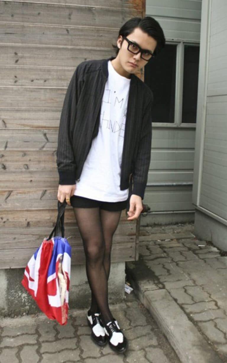 Comment porter des collants quand on est un homme ? - Young Gent