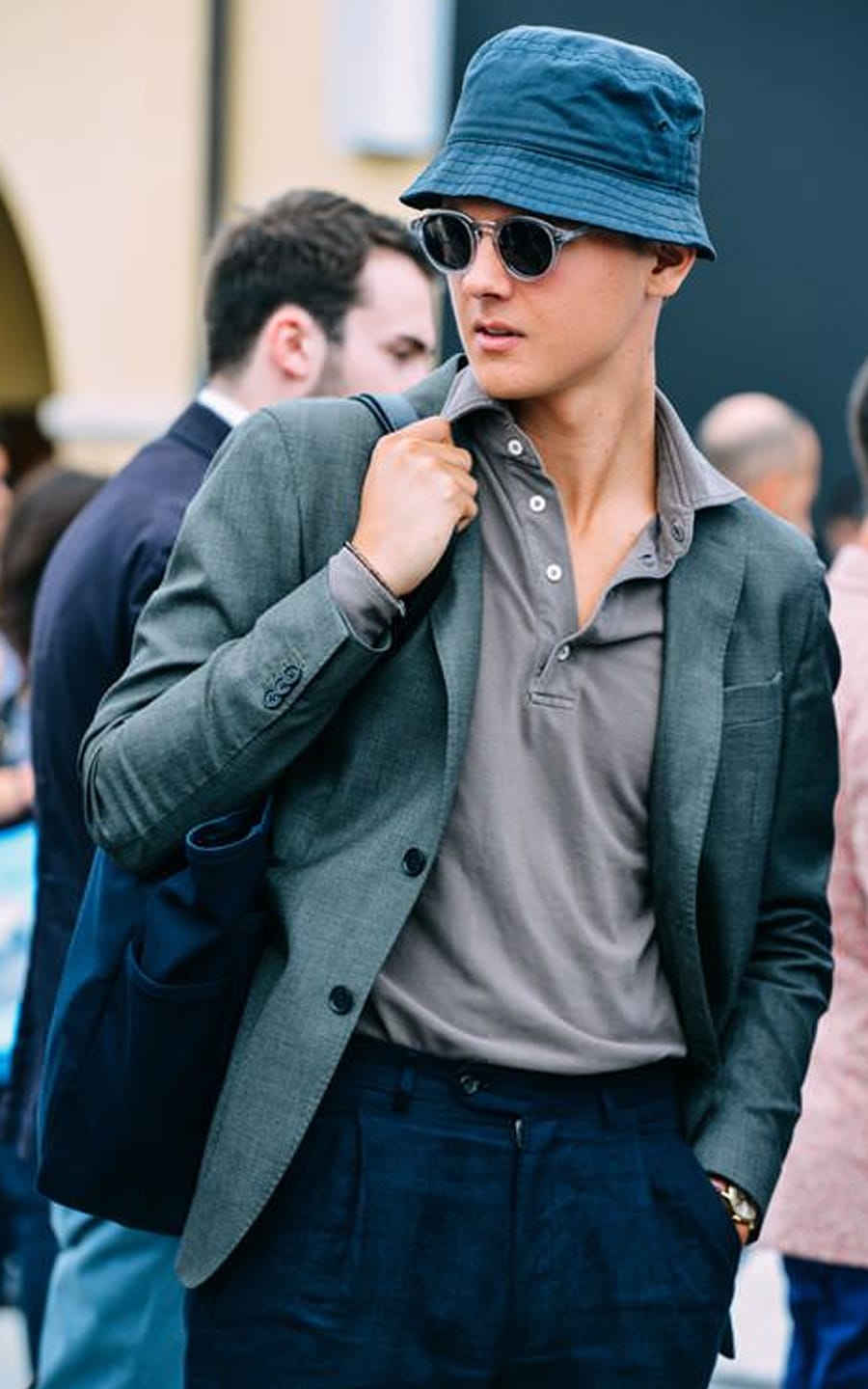 Comment porter un bob quand on est un homme ? - Young Gent