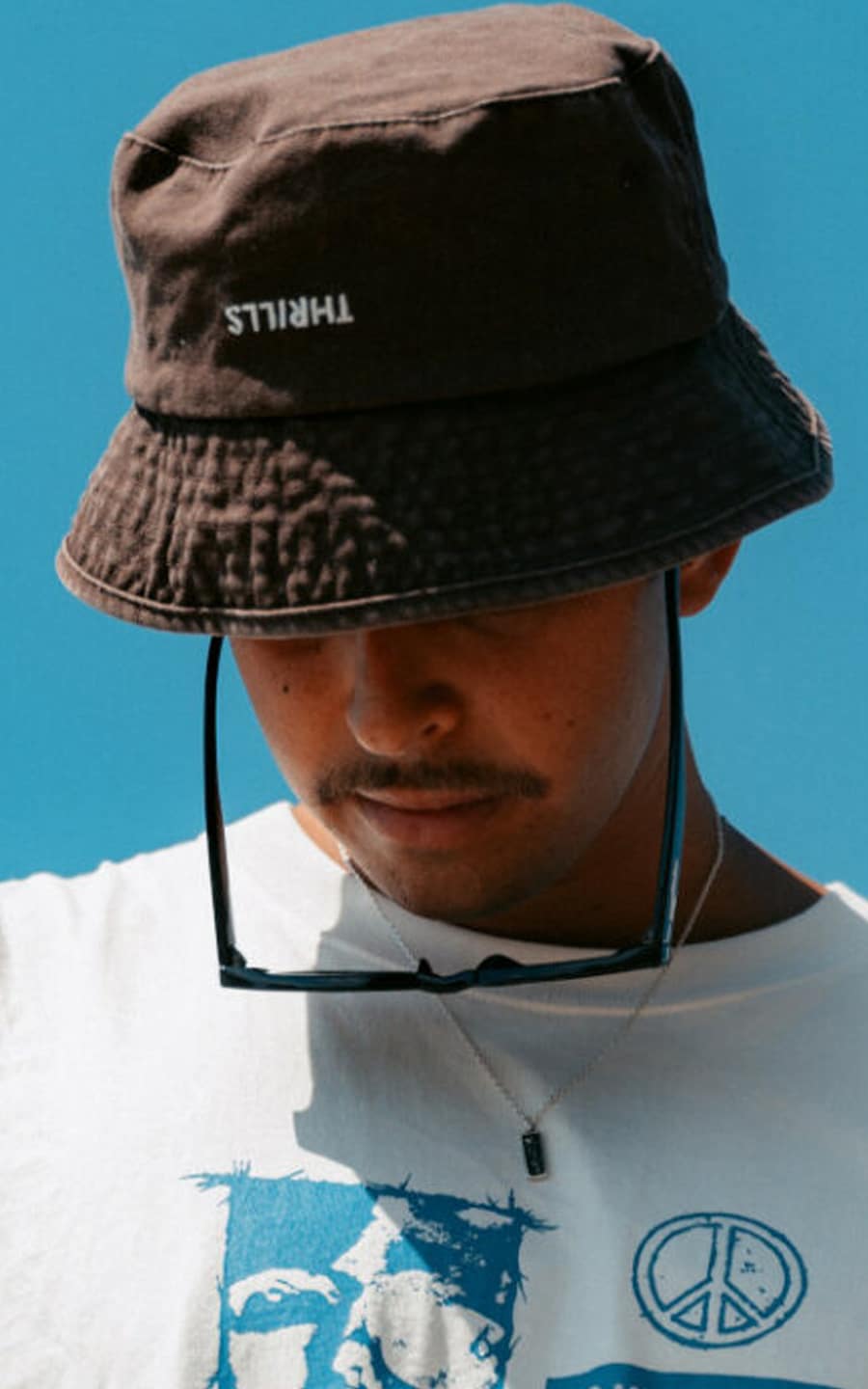 Comment porter un bob quand on est un homme ? - Young Gent